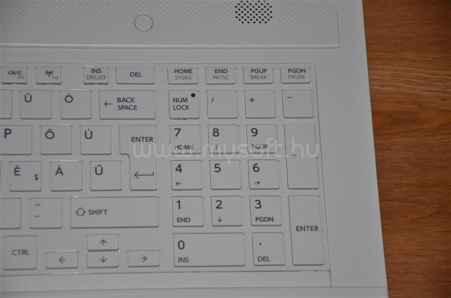 TOSHIBA Satellite C870-168 White (PSC8GE-00900LHU) | satellite c870 ...